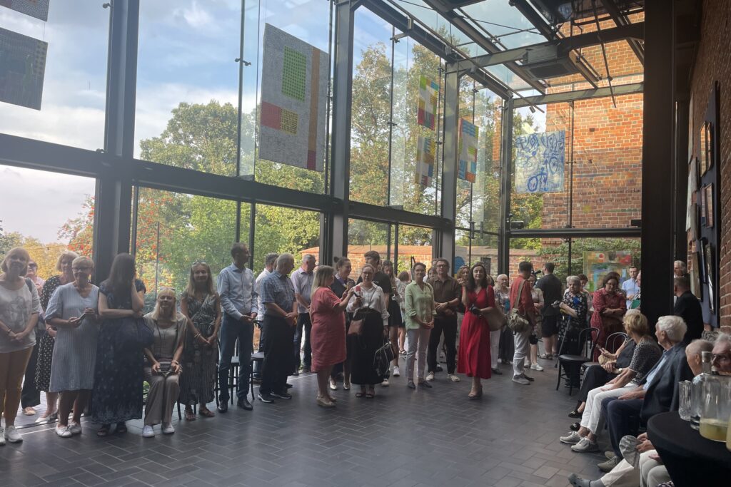 Trzy pokolenia rodziny Młodożeńców prezentują swój dorobek artystyczny